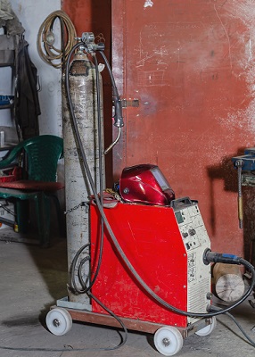 Gas vs Gasless MIG Welding: How to know Which to Use?
